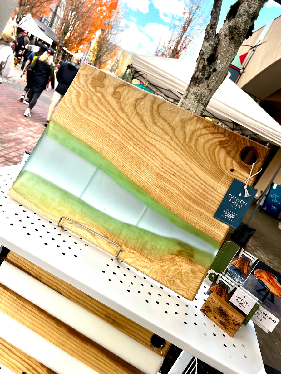 Maple & Glacial Blue Charcuterie Board – Canyon Ridge Studio